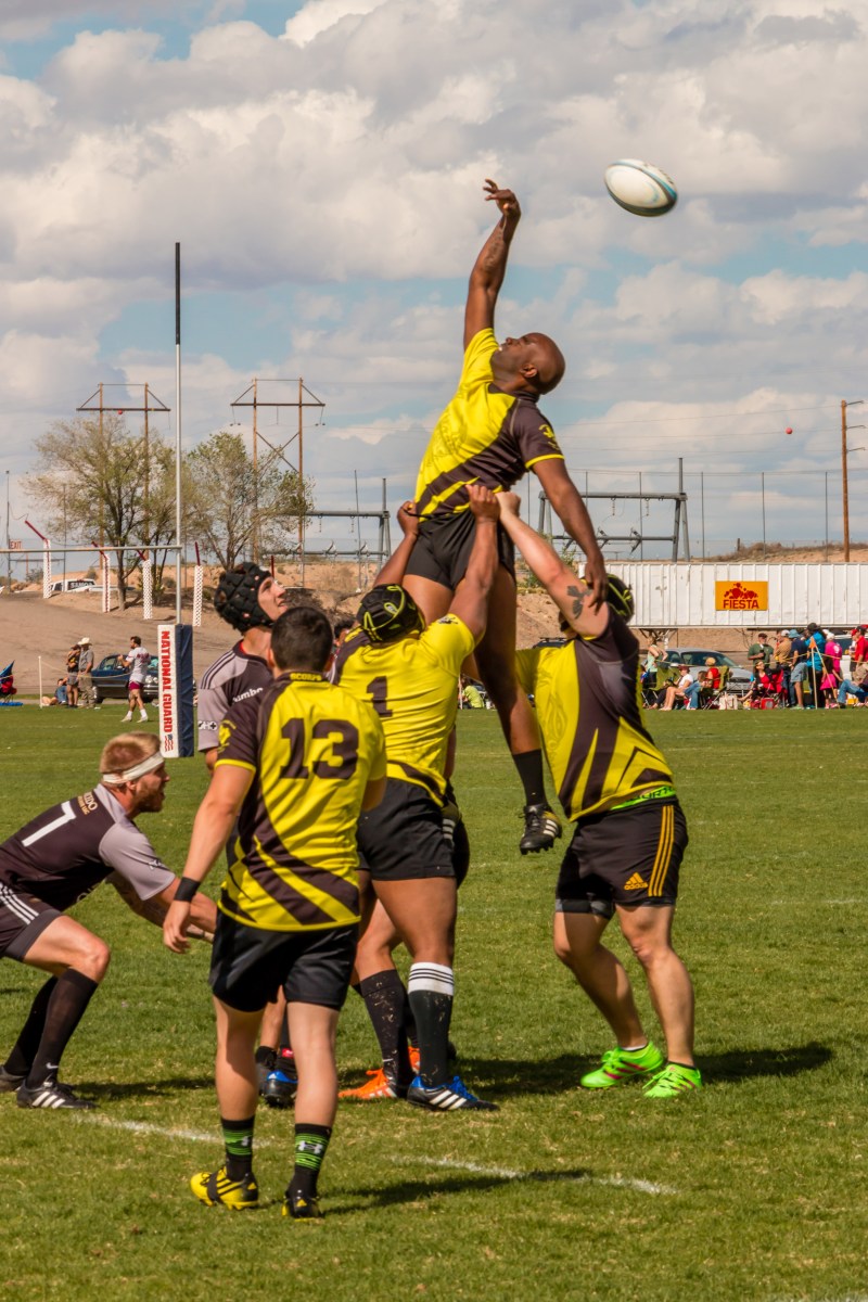 Line Out Lift | Snap Mammas